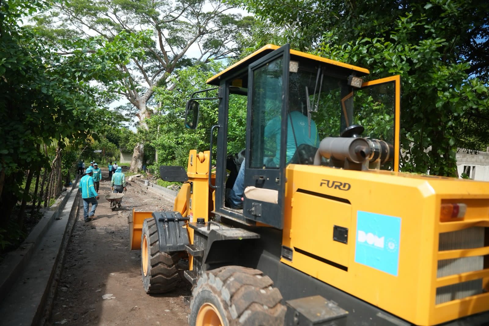 DOM y BID ejecutan proyectos estratégicos en El Salvador - EL PLURAL